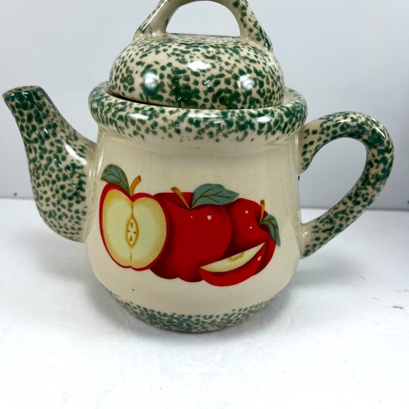 Dining | Stoneware Teapot Sponge Green With Apple Design | Poshmark